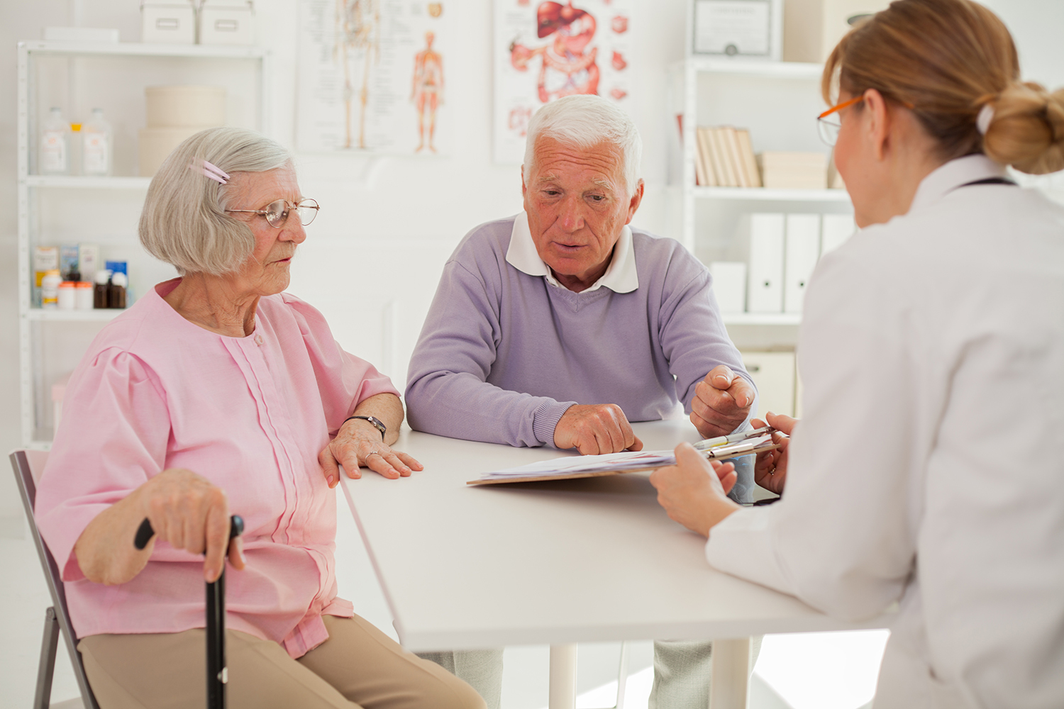4 Tips for Talking to Your Doctor About Pain Management as an Older Adult